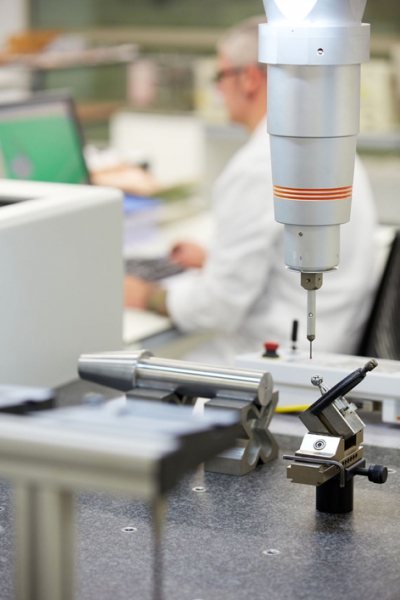 Metrología avanzada para grandes máquinas, con IK4-Tekniker | izaro.com