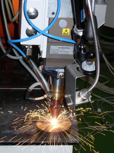 Laser cladding de IK4-Tekniker para fabricar piezas añadiendo material | izaro.com