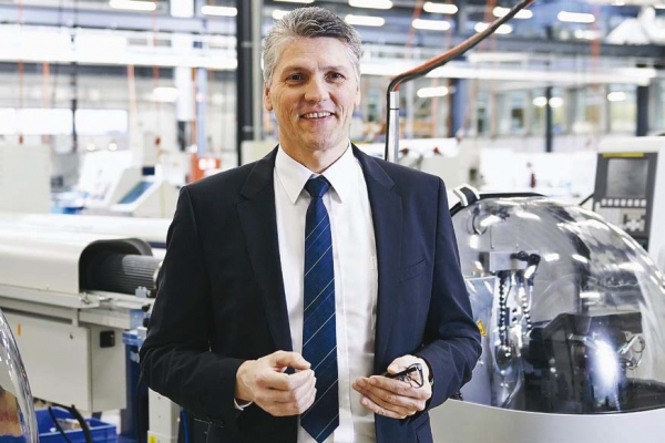 Michael Hauser, CEO de Tornos: 'El micromecanizado está en nuestro ADN ...